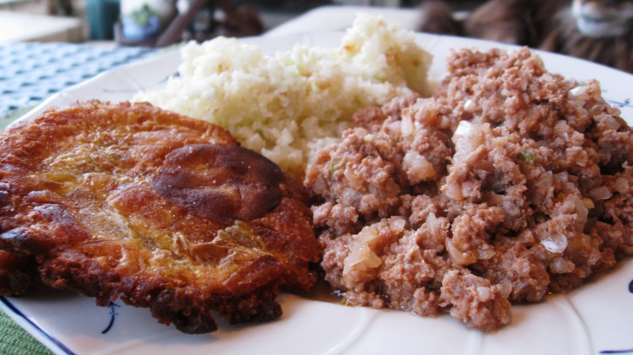 Cuban Ground Beef – Picadillo de carne – Nutty Kitchen